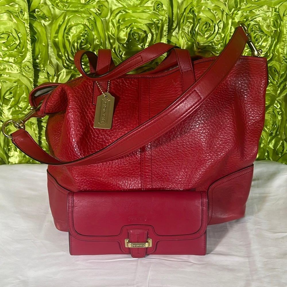 Coach Bundle! Hadley Pebble Grain Leather With Red Wa… - Gem